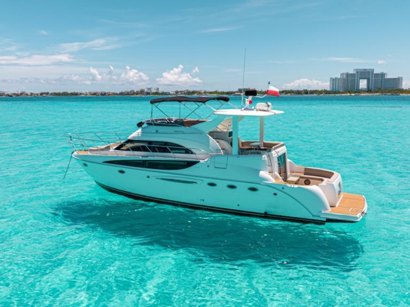 (50 ft) Flybridge Meridian – Slmr -15 a 18 pax – Backstage Agency